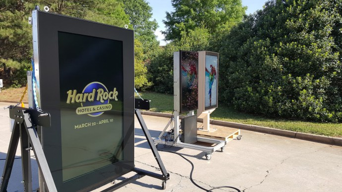 INDUSTRY PERSPECTIVE:LG MRI Building Outdoor Displays toSurvive and ...